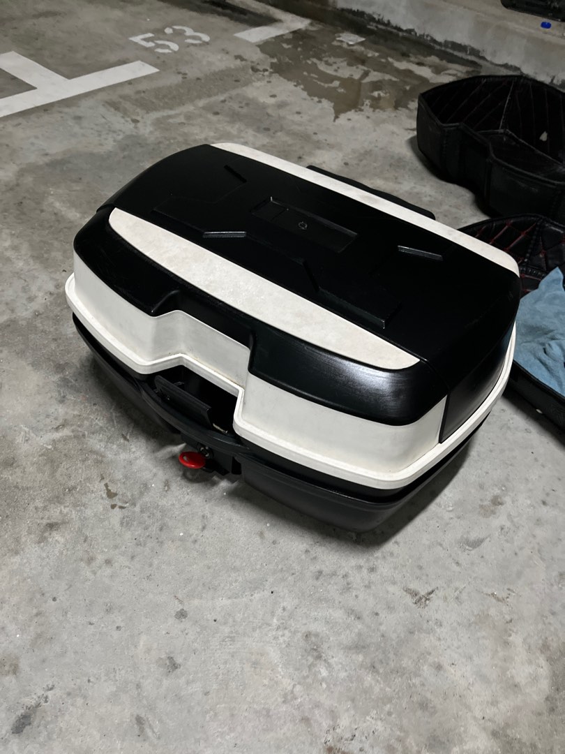 GSB Box 47L Black/White, Motorcycles, Motorcycle Accessories on Carousell