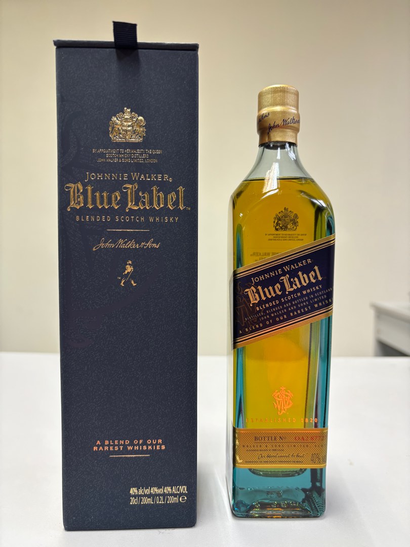 Johnnie Walker Blue Label 200mil, 嘢食 & 嘢飲, 酒精飲料 - Carousell