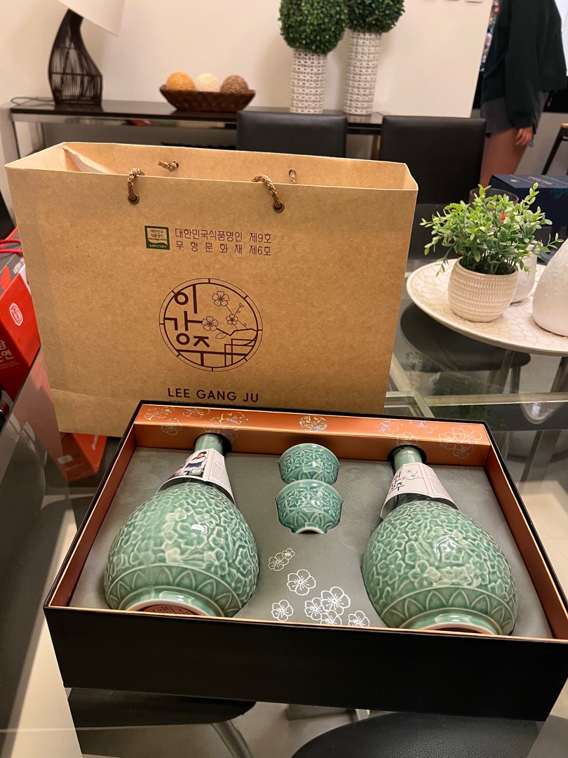 Korean Soju Set (Brand New), Food & Drinks, Beverages on Carousell