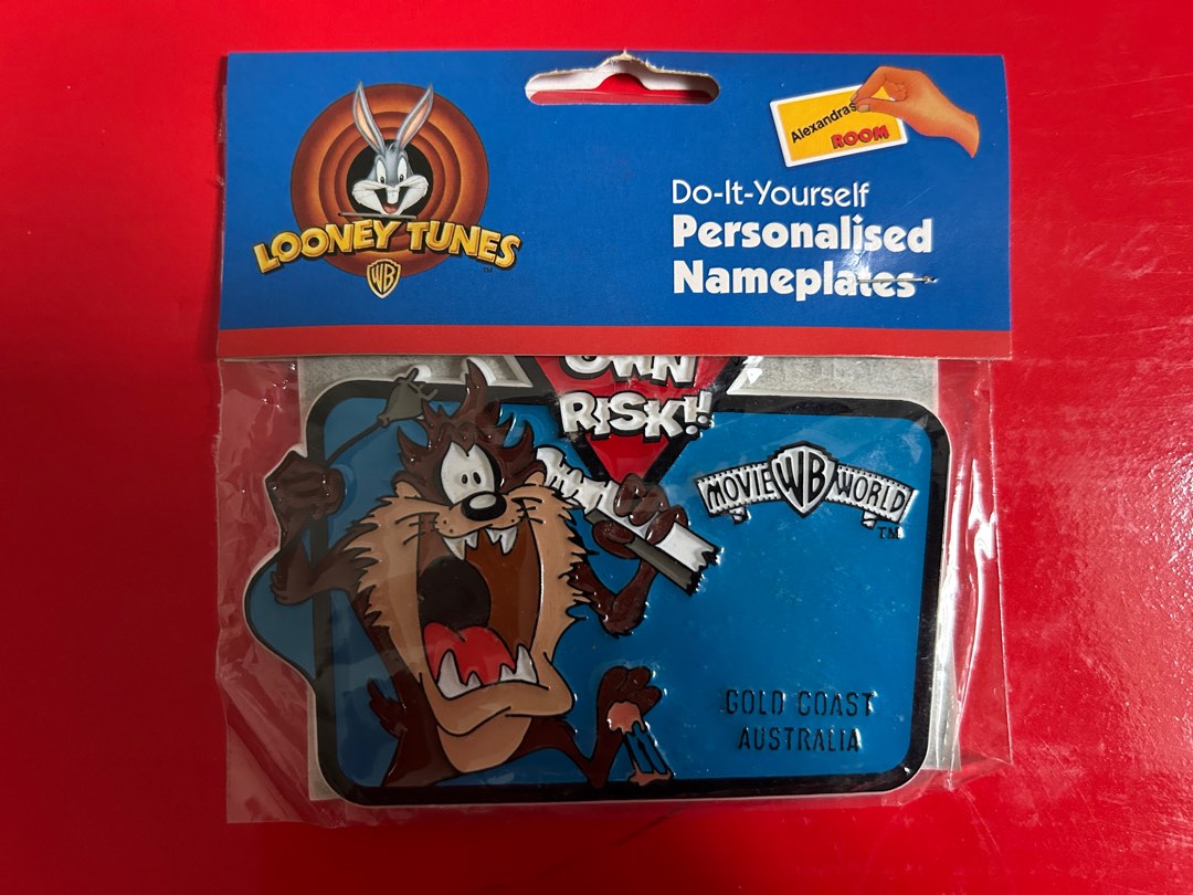Looney Tunes Taz Tasmanian Devil, DIY nameplate. Movie World , Gold ...