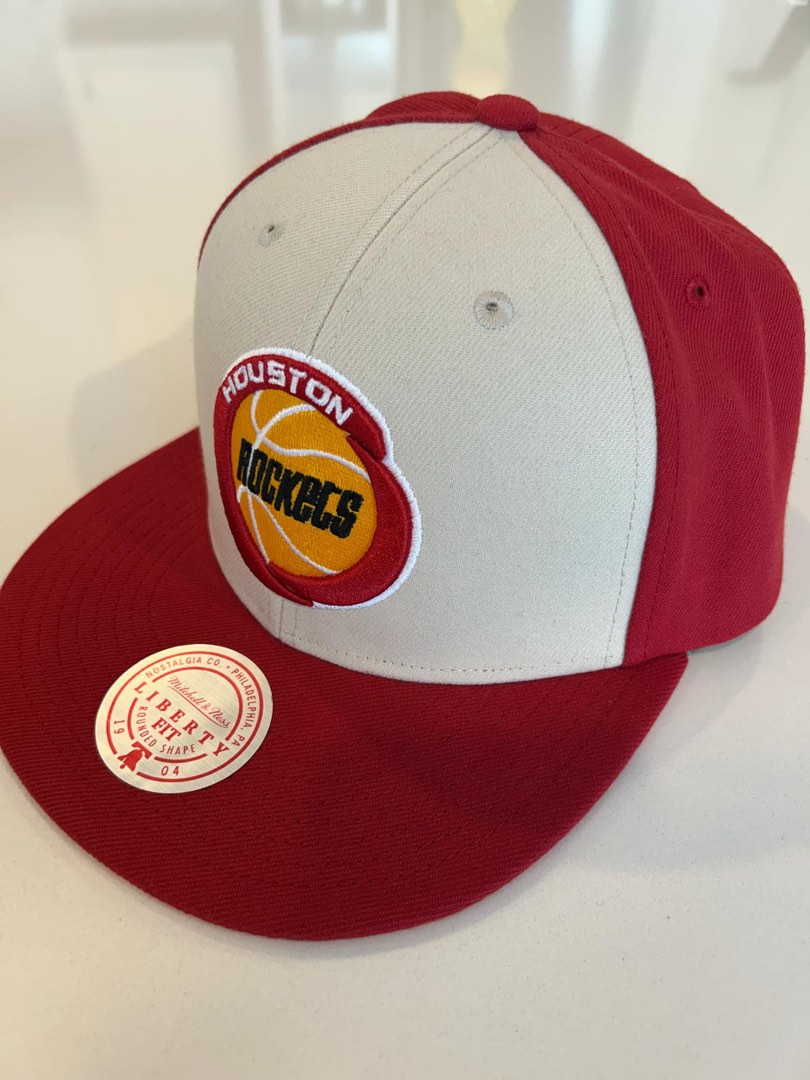 NBA Houston Rockets Mitchell & Ness Cap, Men's Fashion, Watches ...