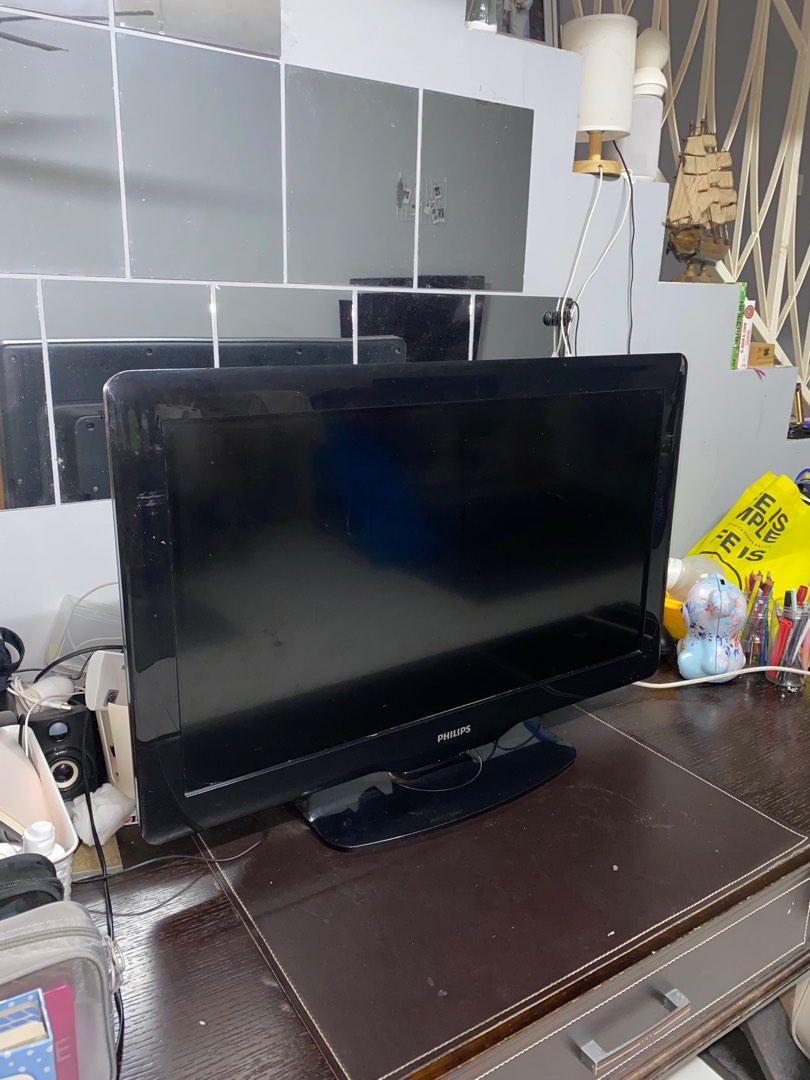 PHILIPS LED TV 32 inch, TV & Home Appliances, TV & Entertainment, TV on ...