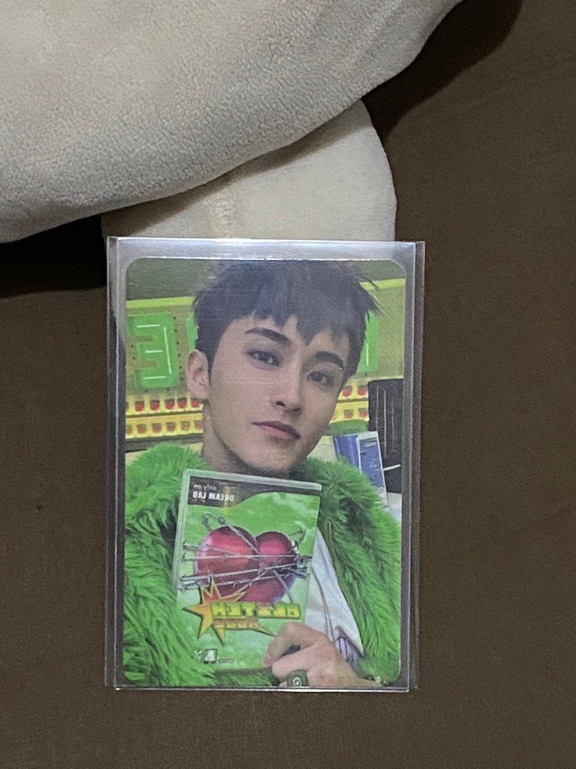 photocard official mark beatbox digipack, Barang Yang Dicari di Carousell