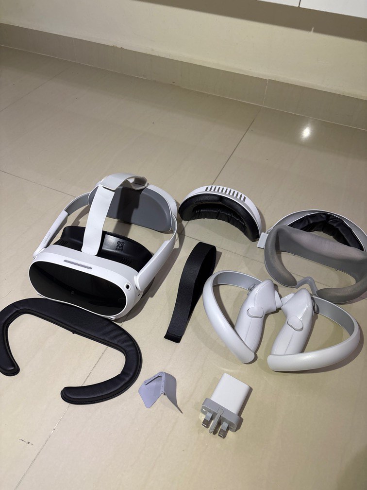 Pico 4 128GB, Mobile Phones & Gadgets, Other Gadgets on Carousell