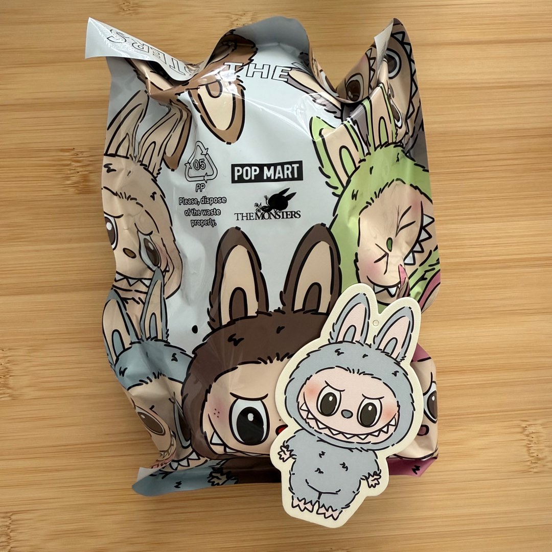 Popmart Labubu Exciting Macaroon - Sea Salt Coconut (Blue), Hobbies ...