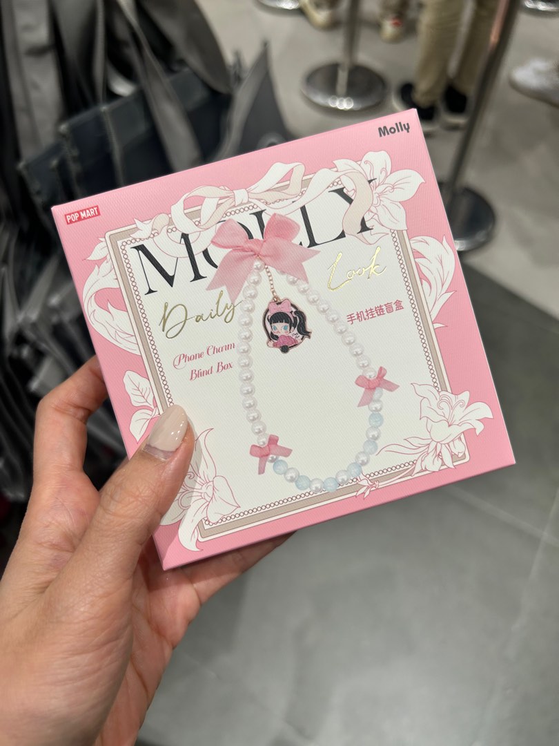 Popmart Molly daily look phone charm blind box, Hobbies & Toys, Toys ...