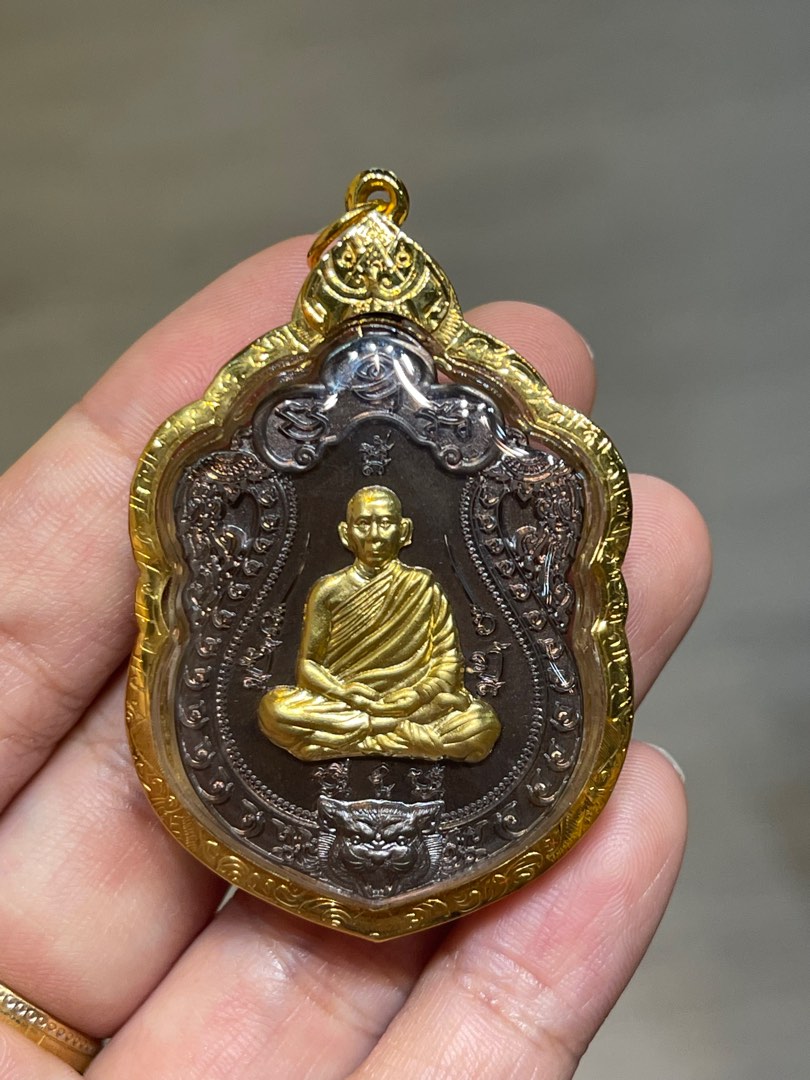 Rian sema Sua Ummata Wat Khunakron Burapachan be2561 Nawa Gold Mask and ...