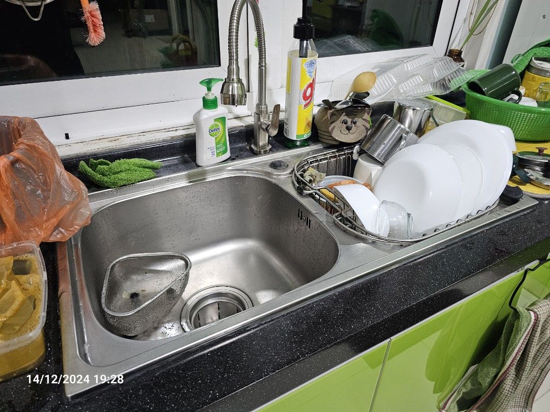 Sinki. Double bowl sink., Furniture & Home Living, Bathroom & Kitchen ...