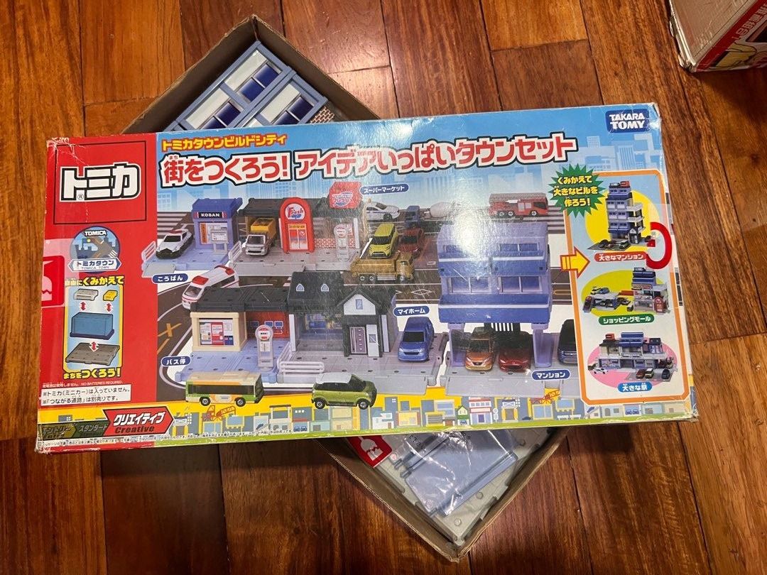 Tomica Town Playset, Hobbies & Toys, Toys & Games on Carousell