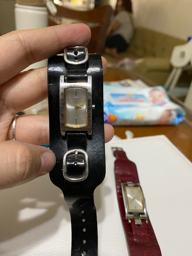 Vintage GUESS tank ( Bundle), Women's Fashion, Watches & Accessories ...