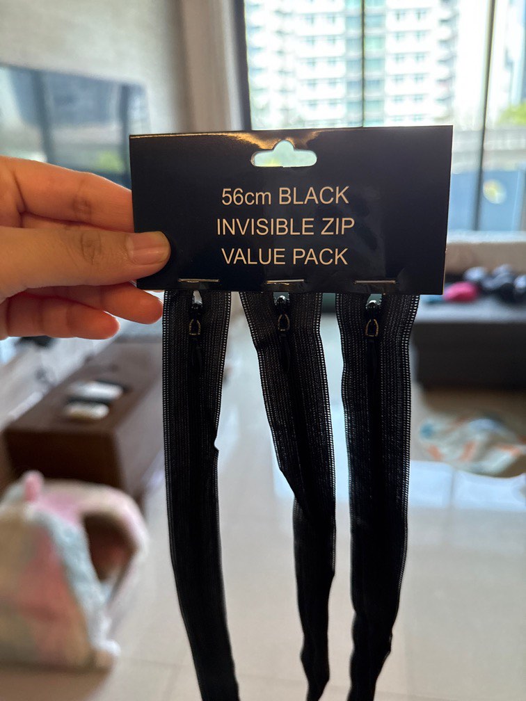 56cm black invisible zip value pack, Hobbies & Toys, Stationery & Craft ...