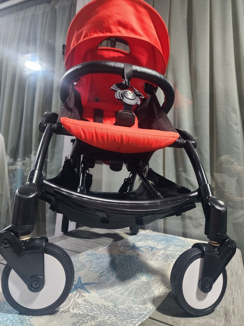 Babyzen yoyo stroller, two colours, newborn pack & jujube bag. Paw ...