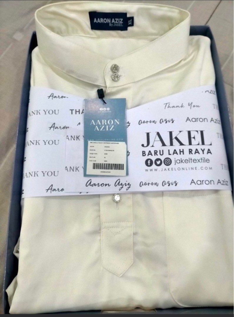 Baju Melayu brand Jakel Aaron Aziz size XL (off white/cream), Men's ...