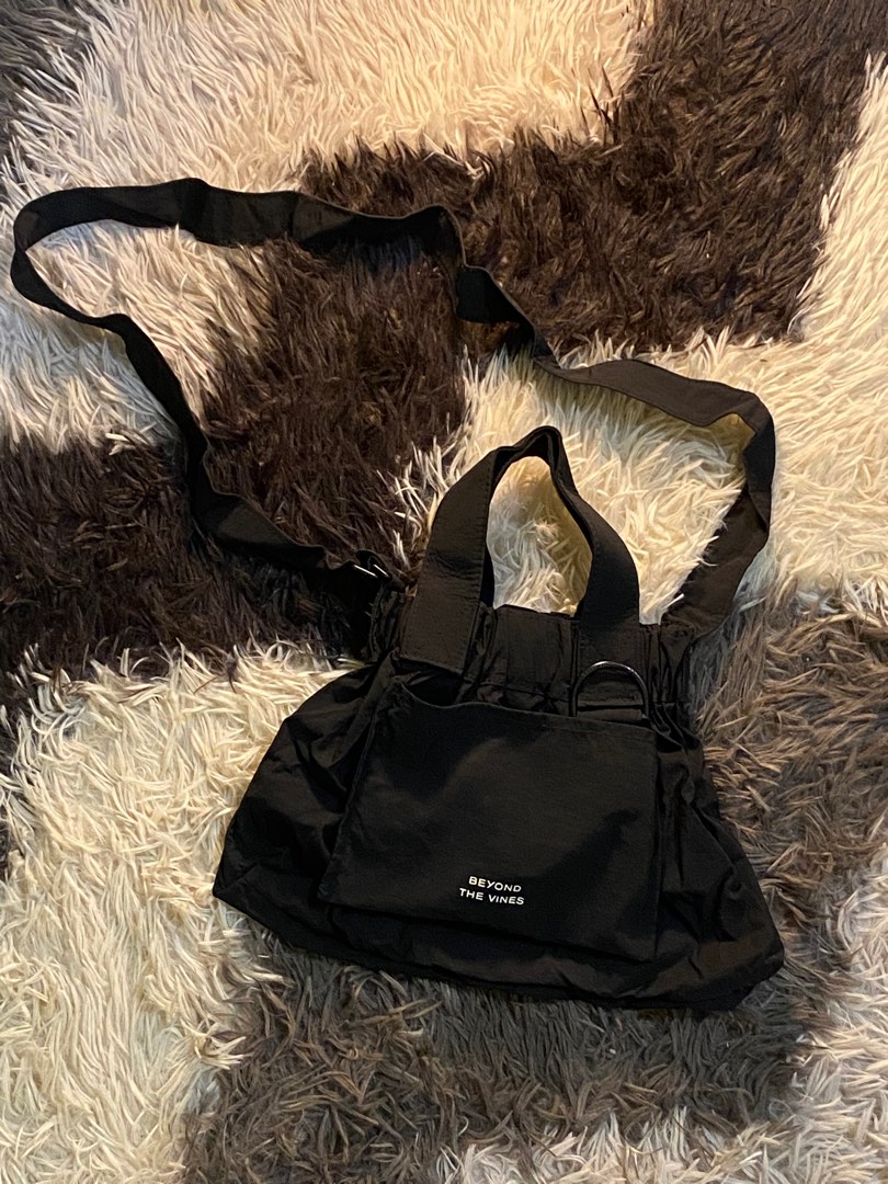 BTV Dumpling Bag, Men's Fashion, Bags, Sling Bags on Carousell