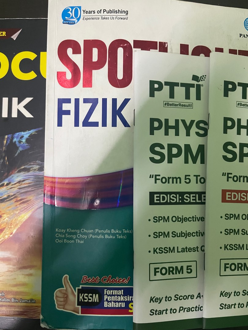 FOKUS, SPOTLIGHT and PTTI Fizik Book, Hobbies & Toys, Books & Magazines ...