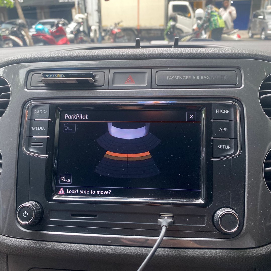 Head unit VW RCD550, Aksesoris Mobil di Carousell