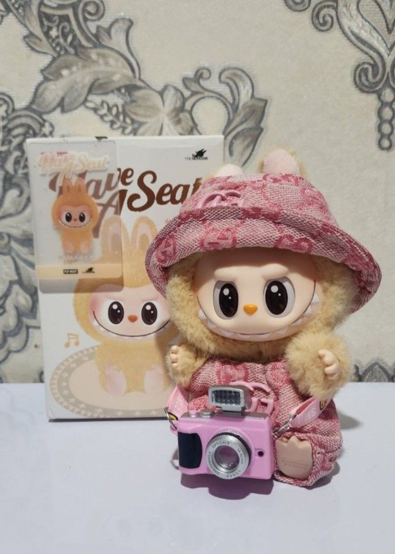 Labubu baba original incl baju dan kamera, Toys & Collectibles, Lainnya ...