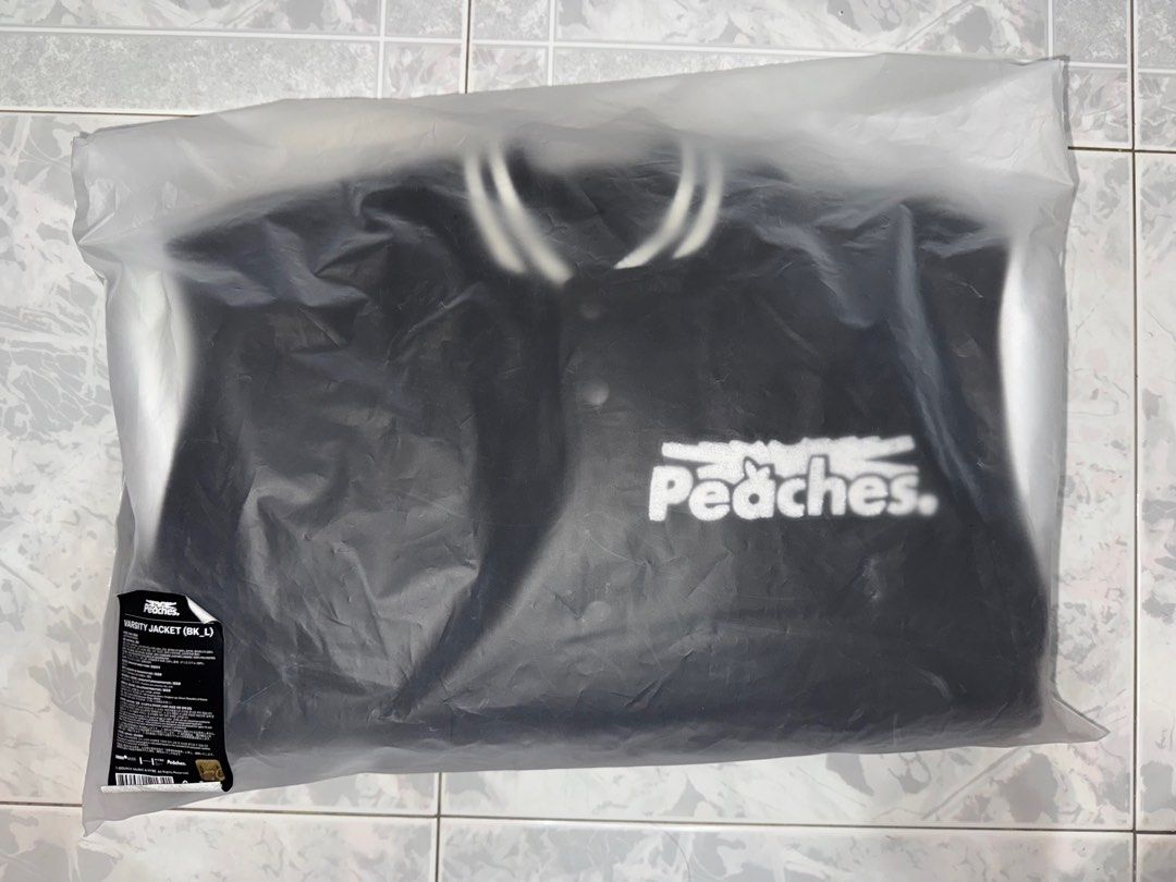 LE SSERAFIM x Peaches. Varsity Jacket (Size L) with Yunjin pc, Hobbies ...