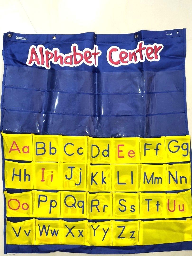Learning Resources Alphabet Center pocket chart with picture cards ...
