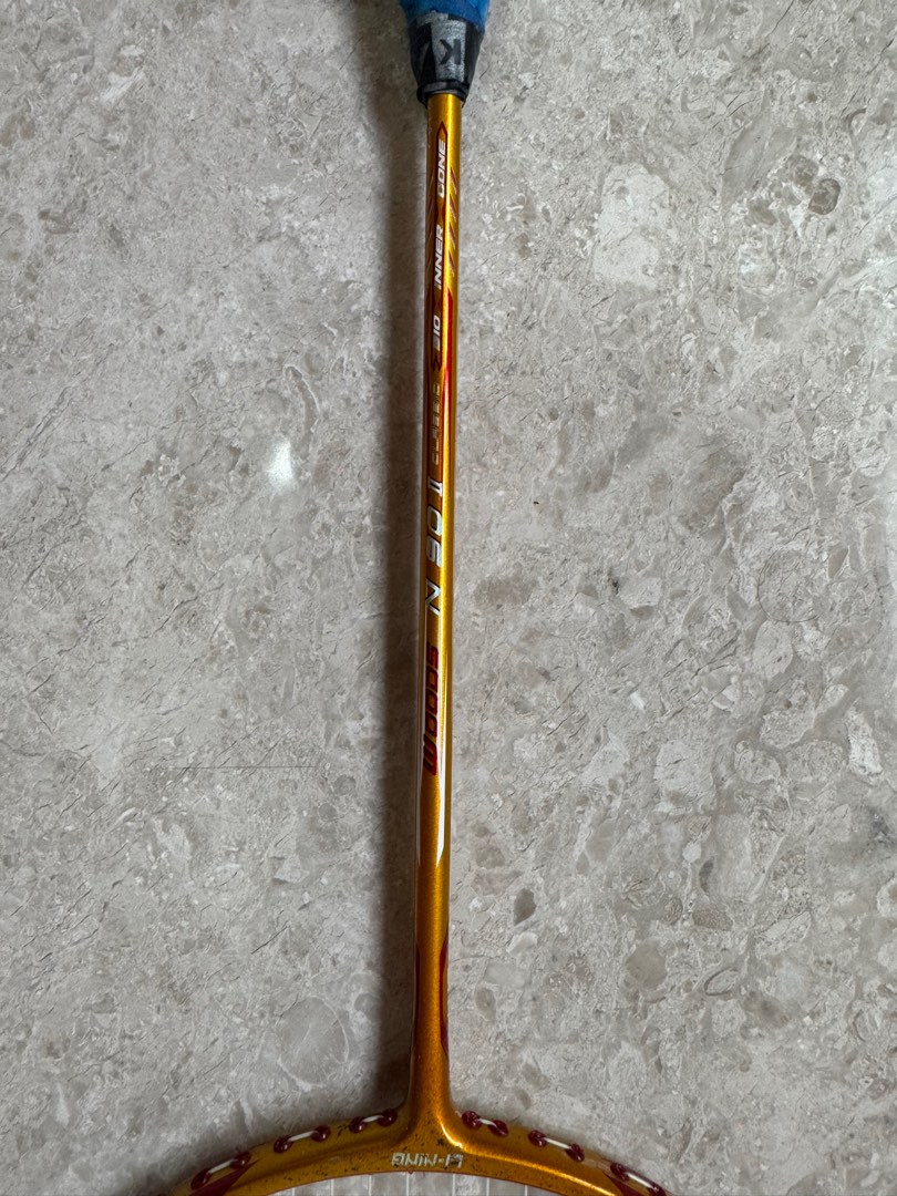 Li Ning N90 with Lin Dan signature printed, Sports Equipment, Sports ...