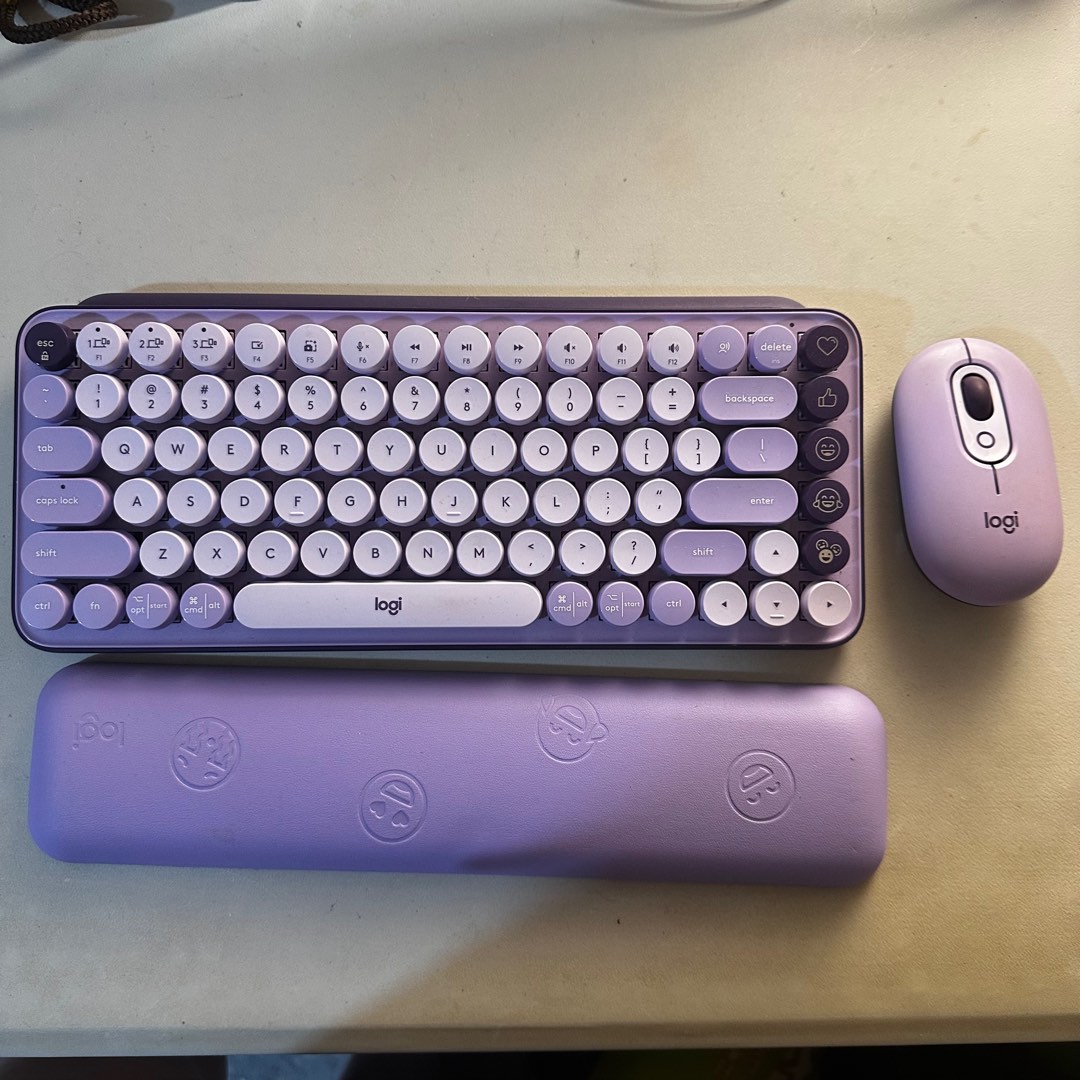 Logitech pop mechanical keyboard, purple mouse and hand rest, Computers ...