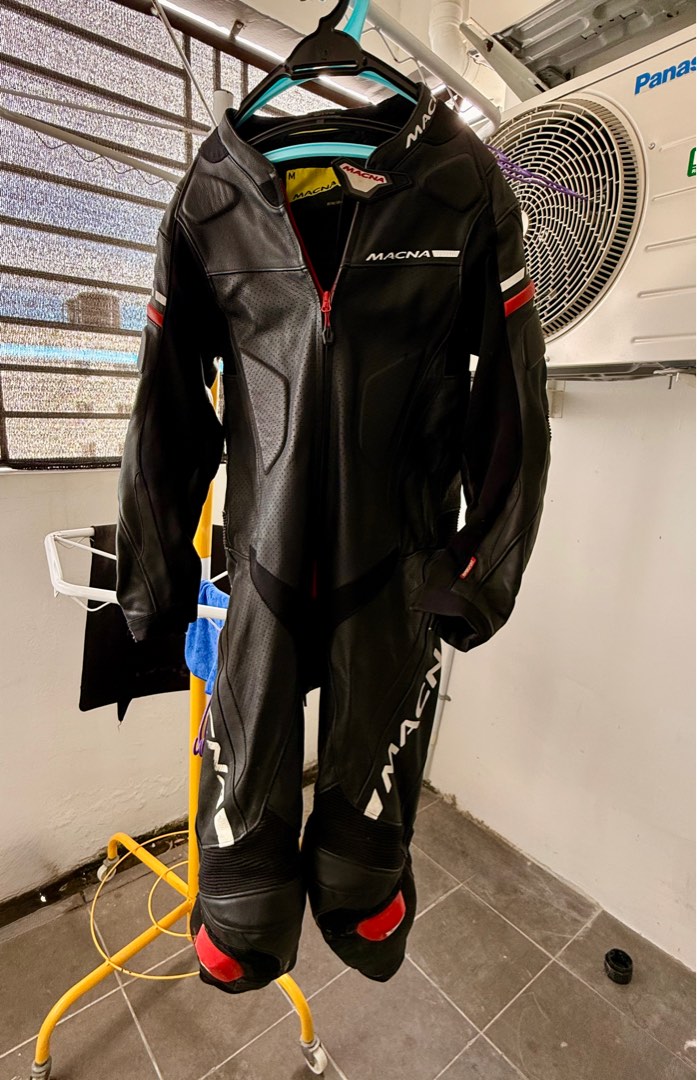 Macna One Piece Racing Suit, Motorbikes on Carousell