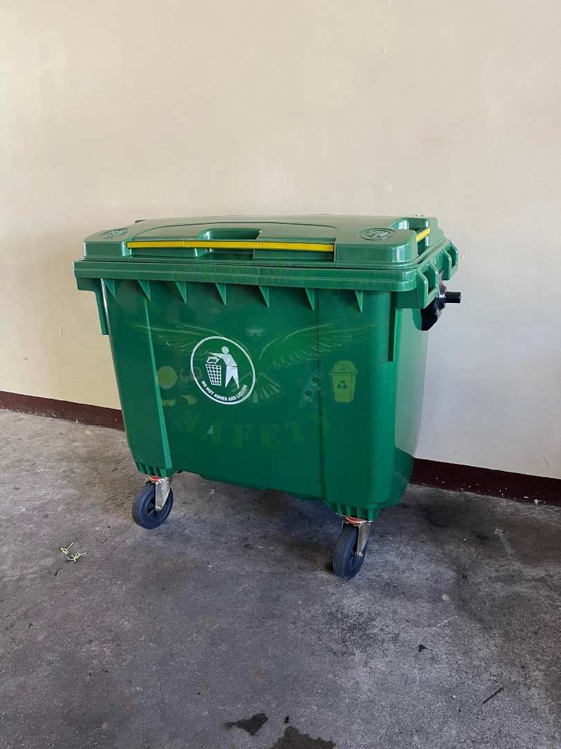 MOBILE TRASH BIN, Furniture & Home Living, Cleaning & Homecare Supplies ...