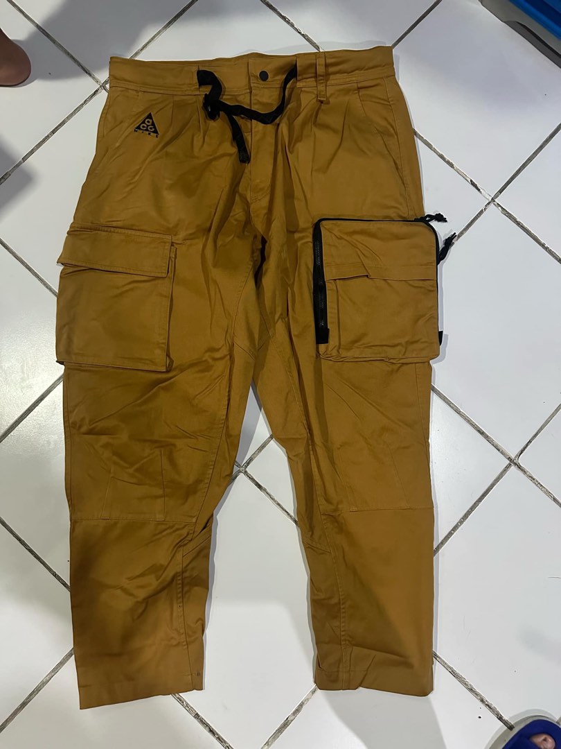 Nike ACG cargo pants, Men's Fashion, Bottoms, Jeans on Carousell