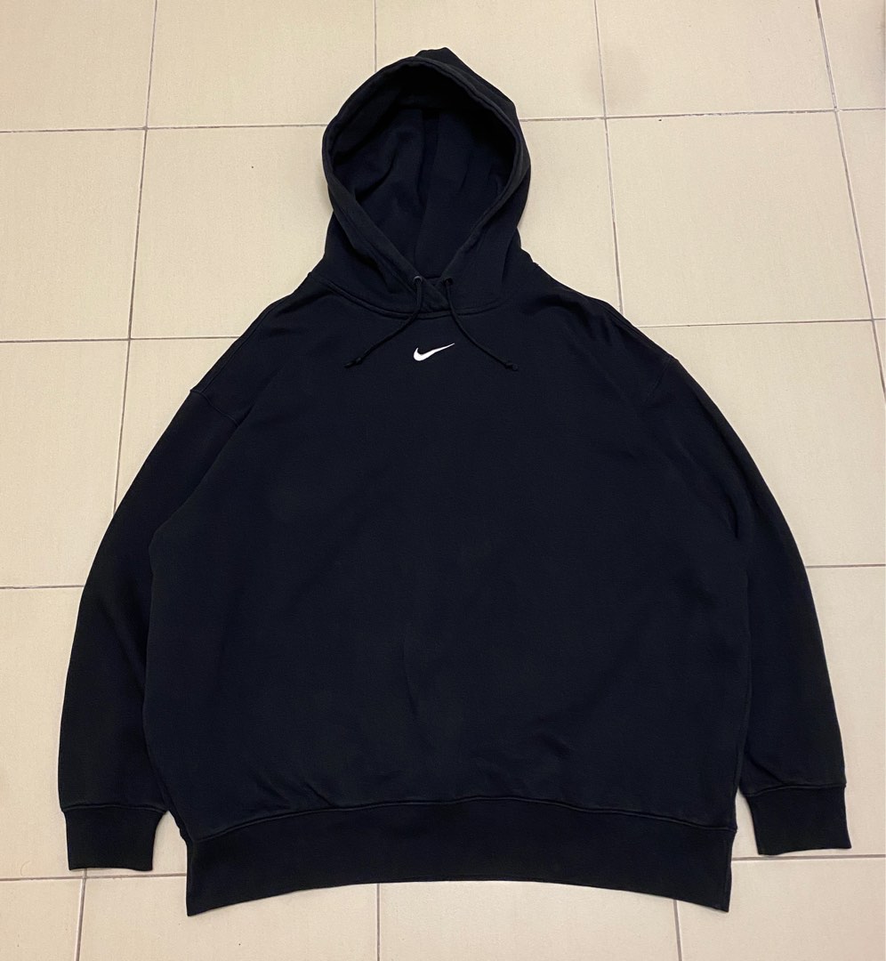 Nike Centre Logo Oversized Hoodie, Men's Fashion, Coats, Jackets and ...
