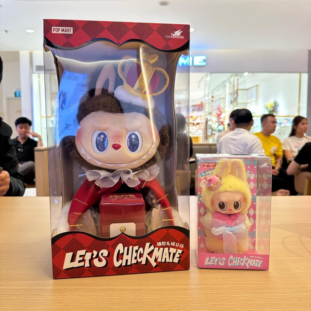 Popmart - Couple King & Queen Labubu Let checkmate, Hobbies & Toys ...