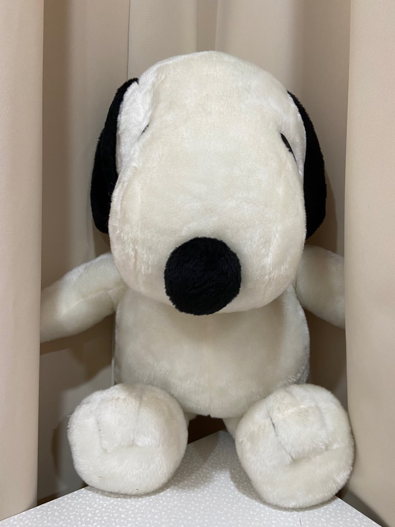 Snoopy Jumbo Plush, Hobbies & Toys, Collectibles & Memorabilia, Vintage ...