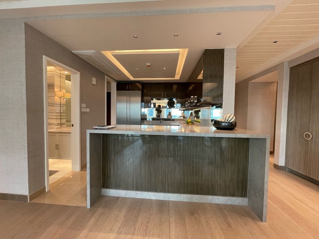 The Balmori Suites - Luxury 3 Bedrooms, 288 sqm. Rockwell Center ...