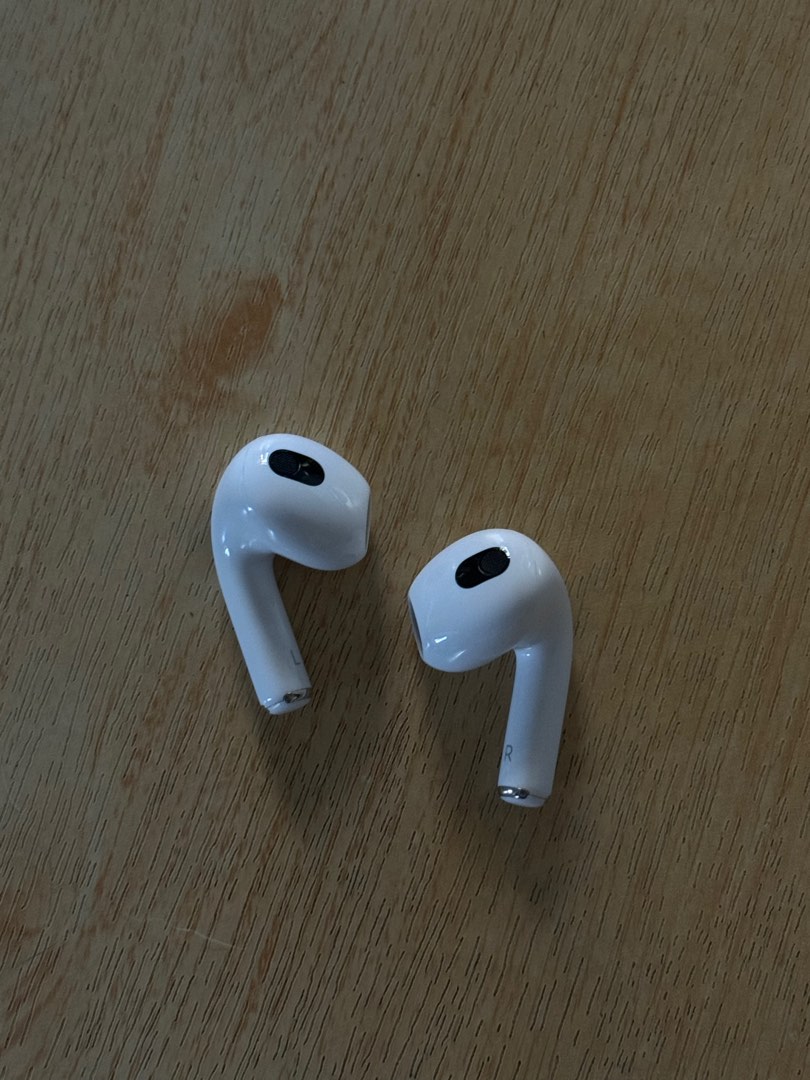 airpods 3rd gen (left and right pods only!), Audio, Earphones on Carousell