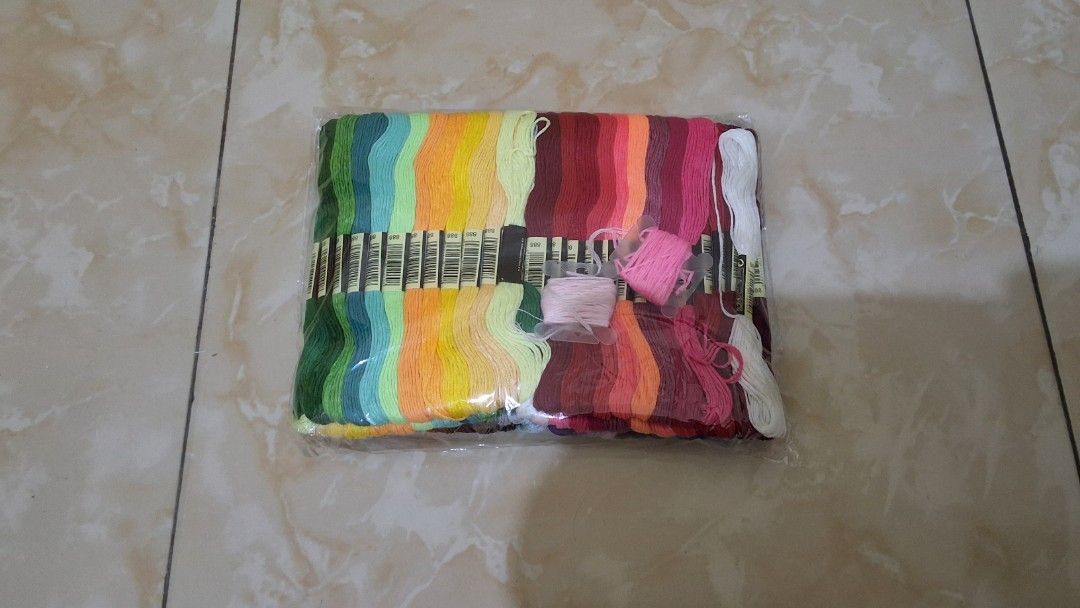 Alat Menyulam/Punch Needle Lengkap (Dapat 49 benang sulam +Pemindangan ...