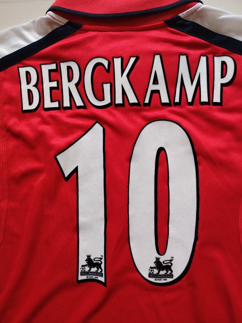 Arsenal 2000/01/02 Nike Home kit (M) Bergkamp #10, Men's Fashion ...