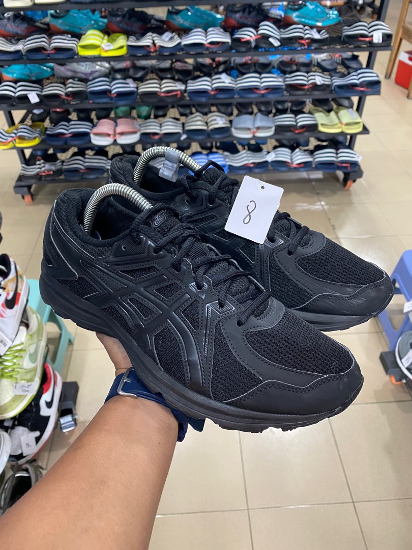 ASIC RUNNING ALL BLACK 8UK, Men's Fashion, Footwear, Sneakers on Carousell