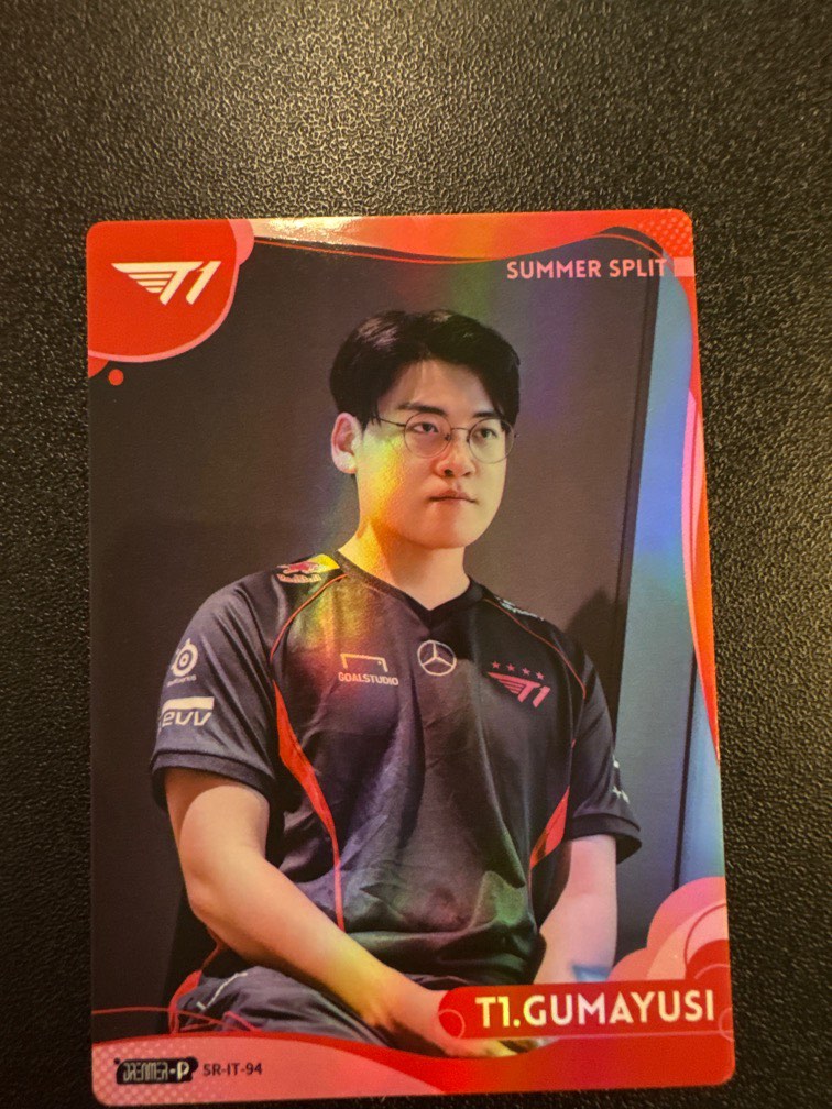 不凡玩品BUFFUN - 星火逐夢POP第二彈 LCK T1 Gumayusi 李珉炯 場間時刻特卡, 興趣及遊戲, 收藏品及紀念品, 明星周邊 - Carousell