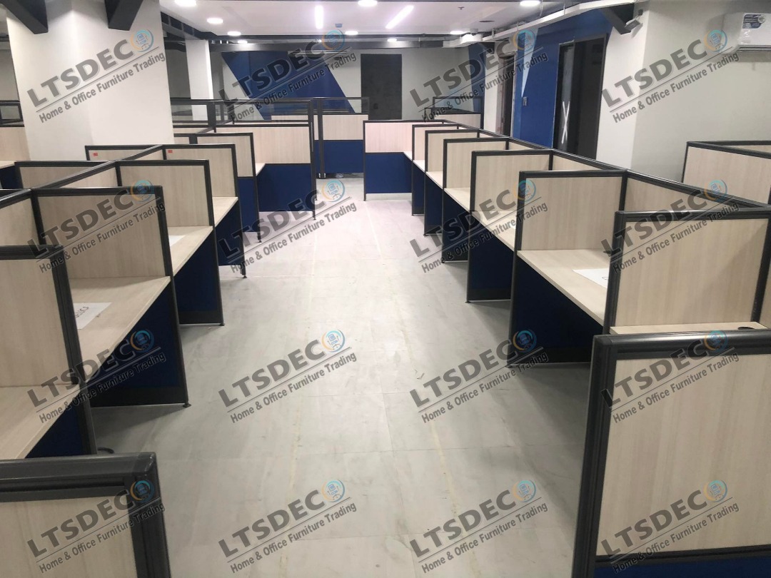 CALL CENTER TABLE OFFICE PARTITION, Furniture & Home Living, Office ...