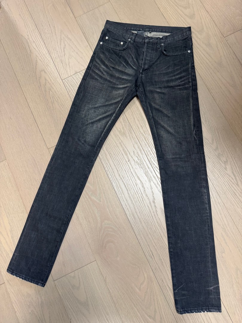 Dior homme jeans size 28, 男裝, 褲＆半截裙, 牛仔褲 - Carousell