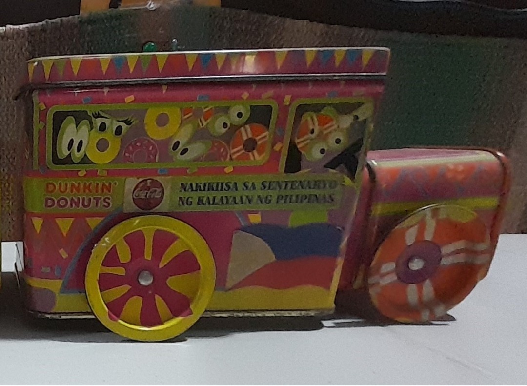 Dunkin' Donuts Noypi Dyipni 1998 - Tin Coin Bank Jeepney - Sentenaryo ...