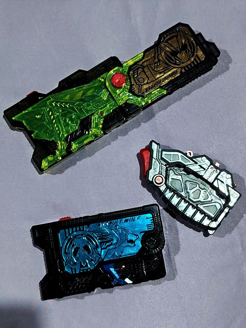 Kamen Rider Zero One Shining Hopper&Assault Wolf Progrise Keys+Assault ...