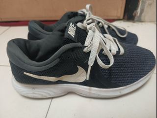 Kasut nike, Men's Fashion, Footwear, Sneakers on Carousell