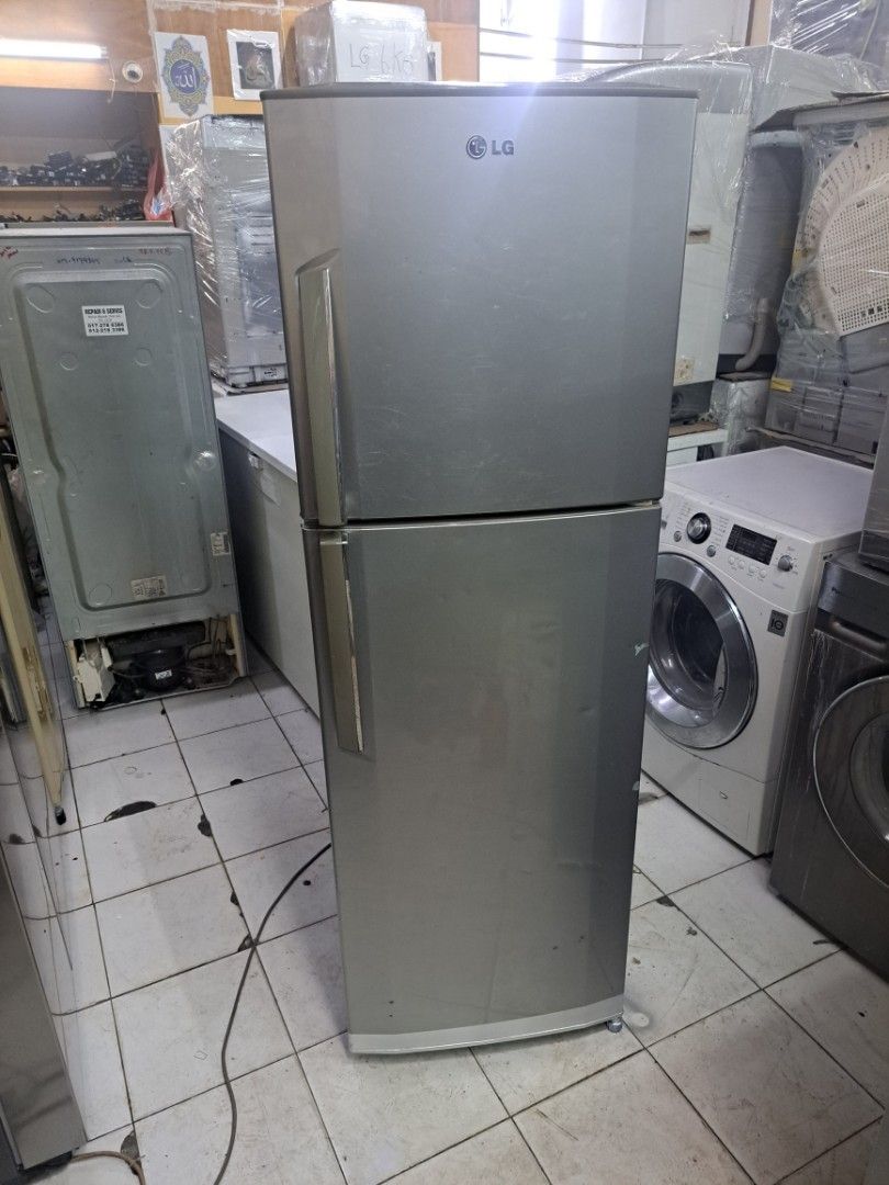 LG Fridge freezer 2door good condition one month warntey ada, TV & Home ...