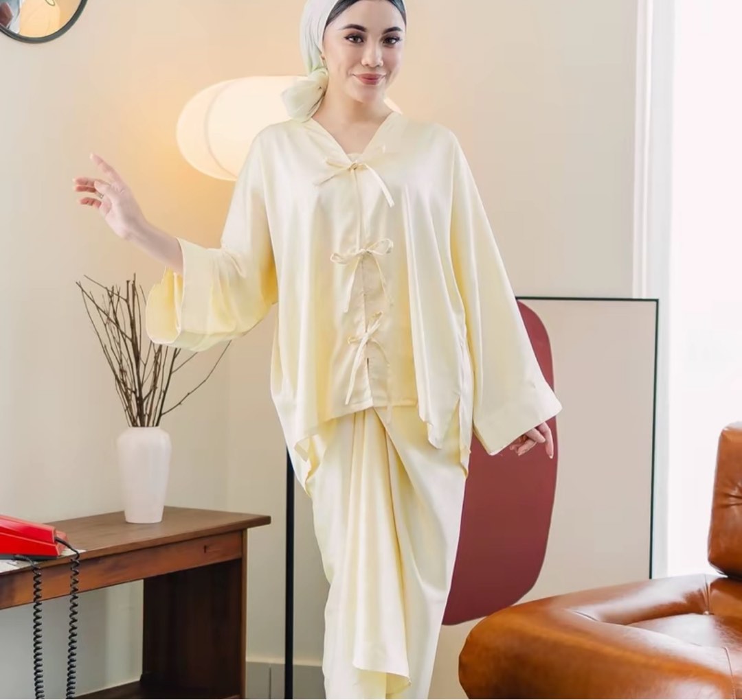 (FREE SIZE) Lily Petuna Lily Eva Ribbon Silk One Set Pario, Women's ...