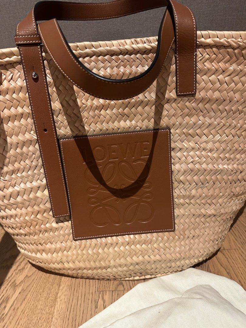 Loewe Large Basket Bag in palm leaf and calfskin, Luxury, Bags ...