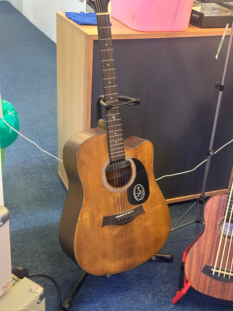 NG Acoustic Guitar Dreadnaught, Hobbies & Toys, Music & Media, Musical ...