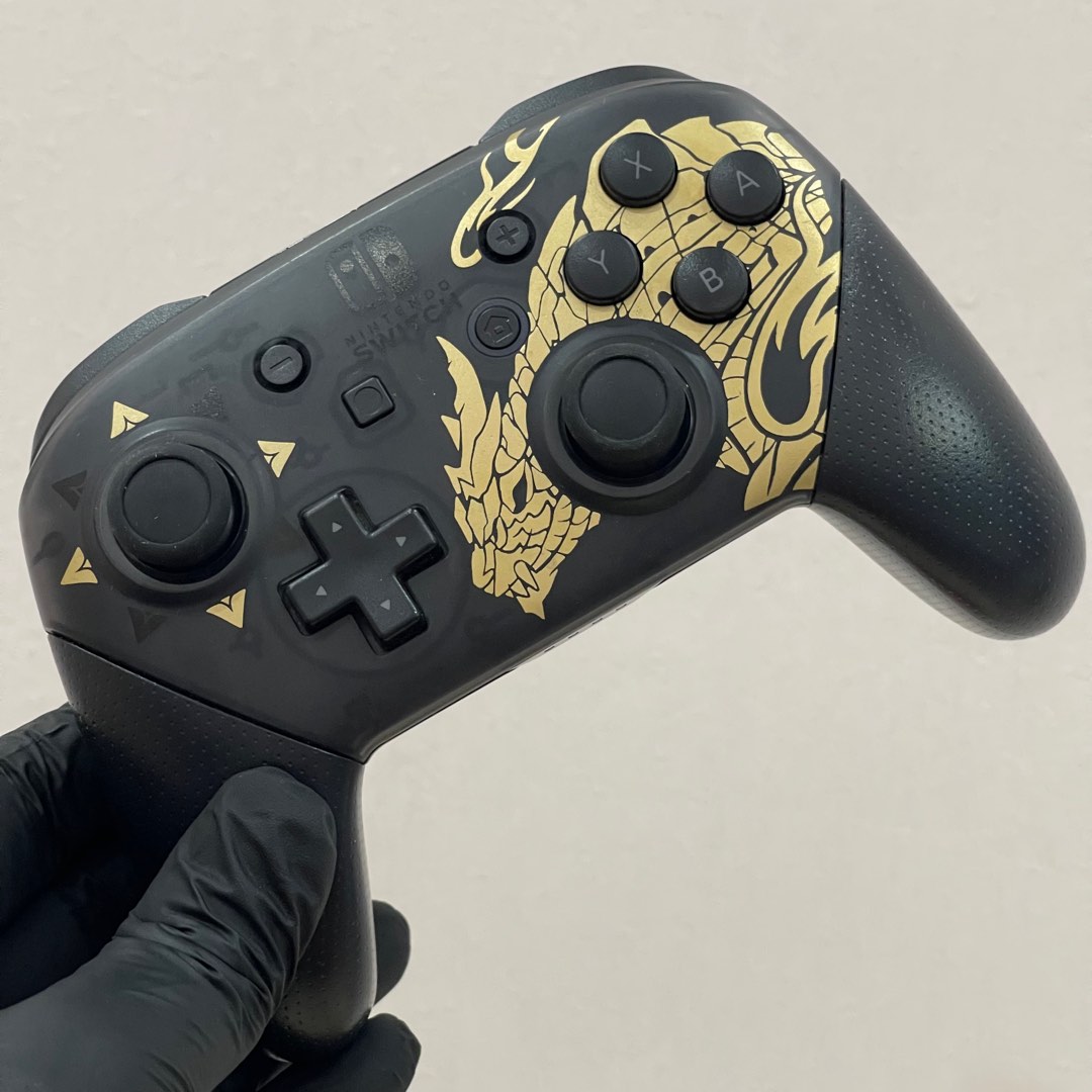 Nintendo Pro Controller (Monster Hunter Edition), Video Gaming, Gaming ...
