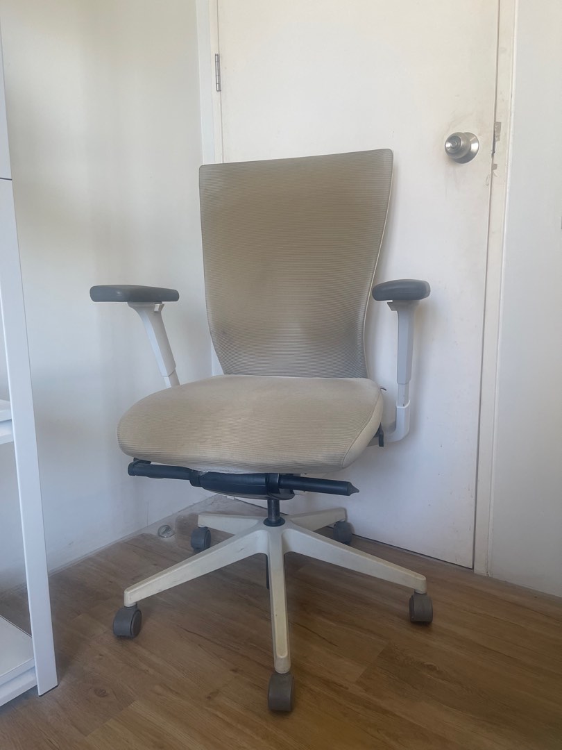 Original Fursys T50 Ergonomic Chair (2nd Hand Office Chair), Furniture ...