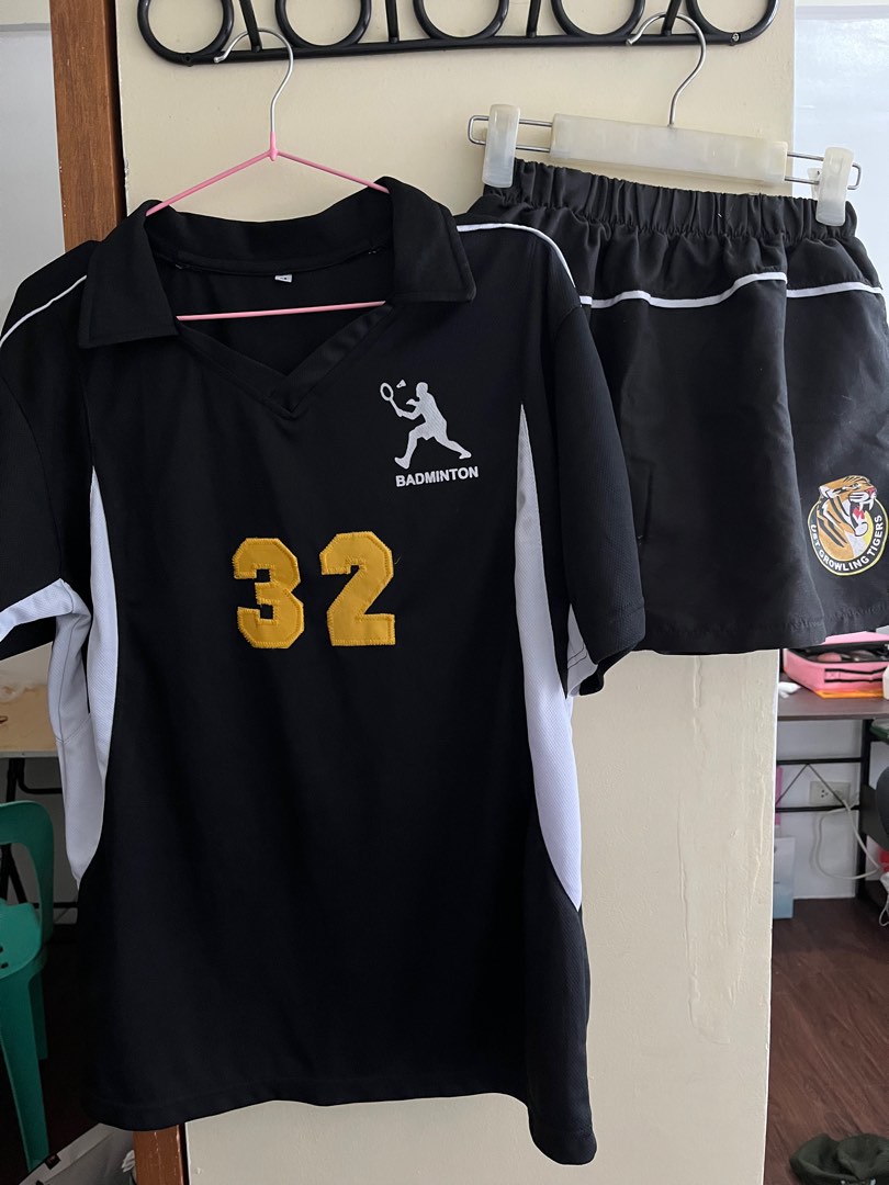 Pathfit Badminton, Women's Fashion, Activewear on Carousell