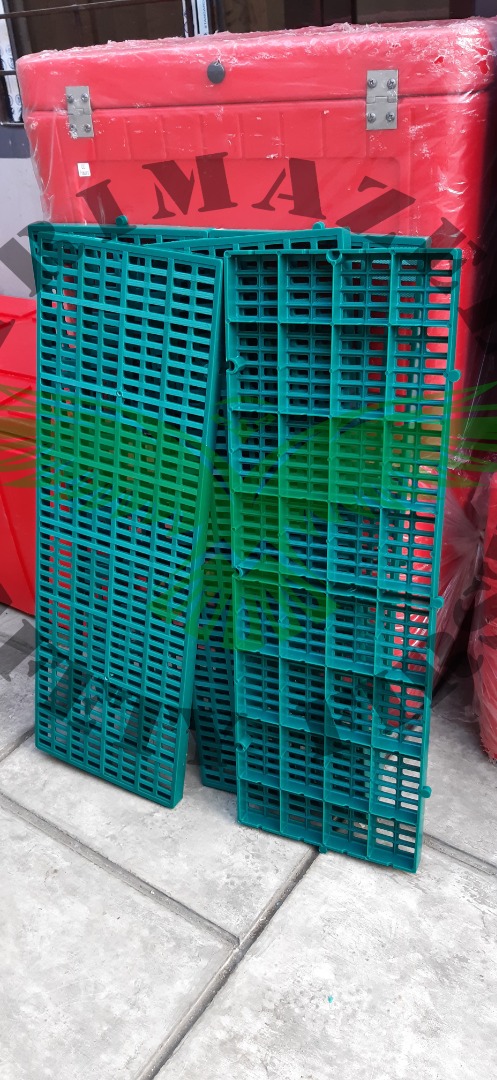 plastic matting, Everything Else, Looking For on Carousell